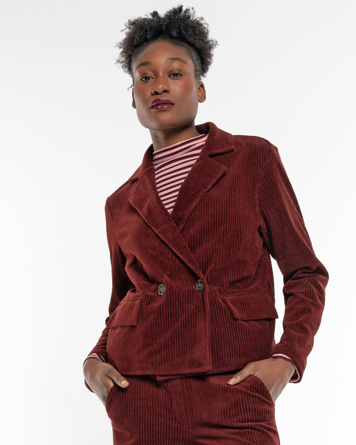Cord Jacke Ruby Red aus Biobaumwolle - Alma & Lovis Schweiz